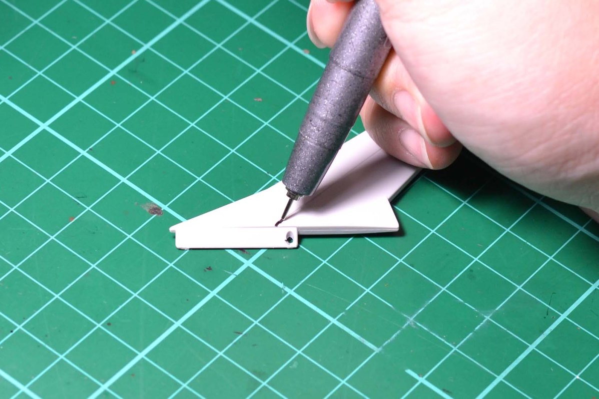 Gunpla Panel Lining Tutorial – Gunbies