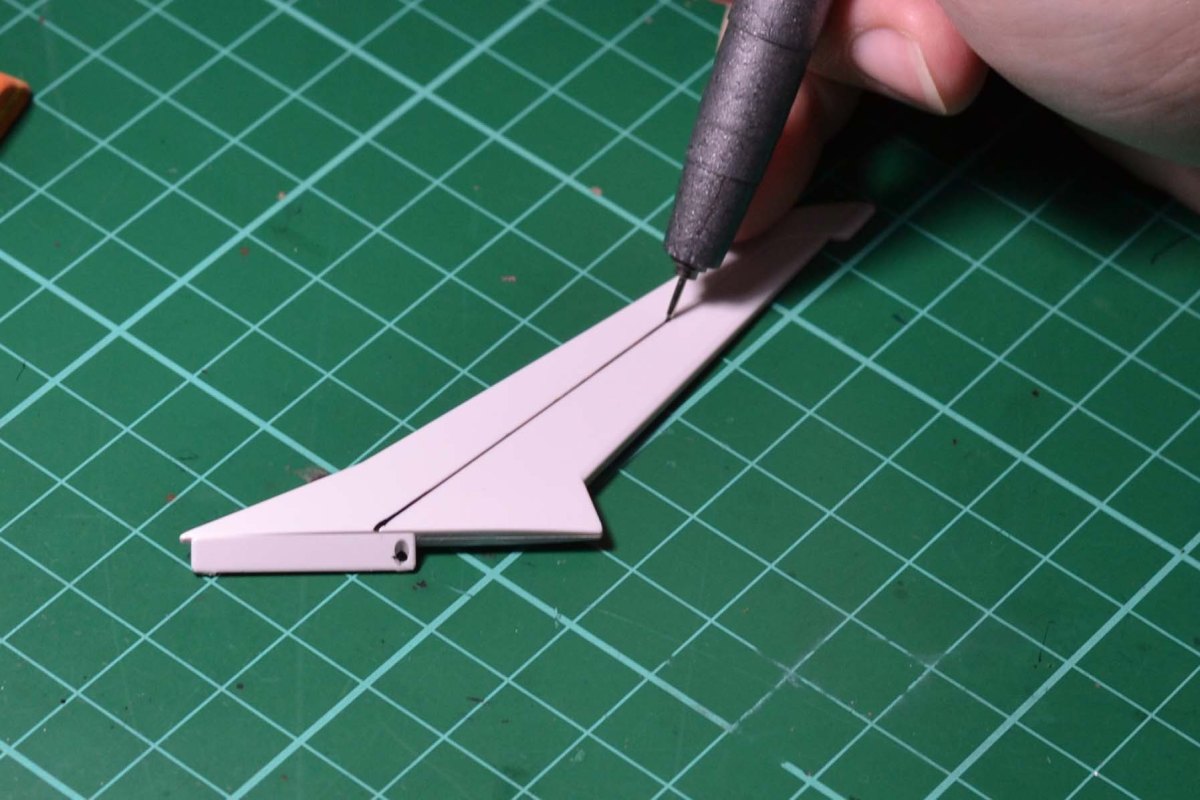 Gunpla Panel Lining Tutorial – Gunbies